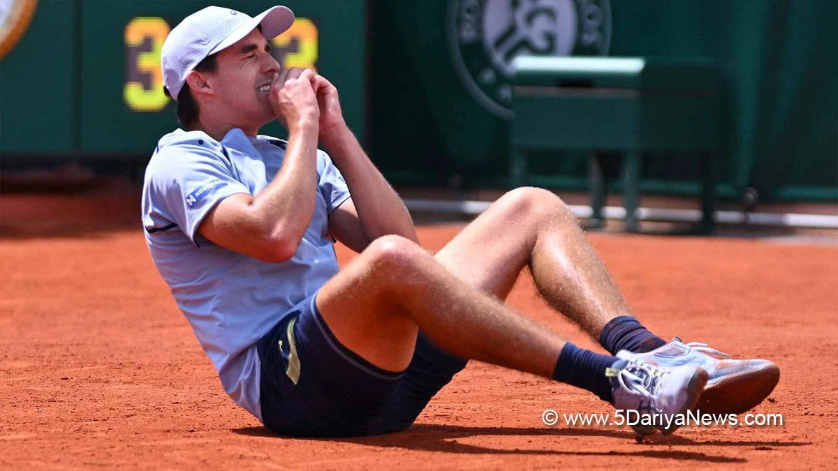 French Open : World No. 85 Zachary Svajda upsets Francisco Cerundolo ...