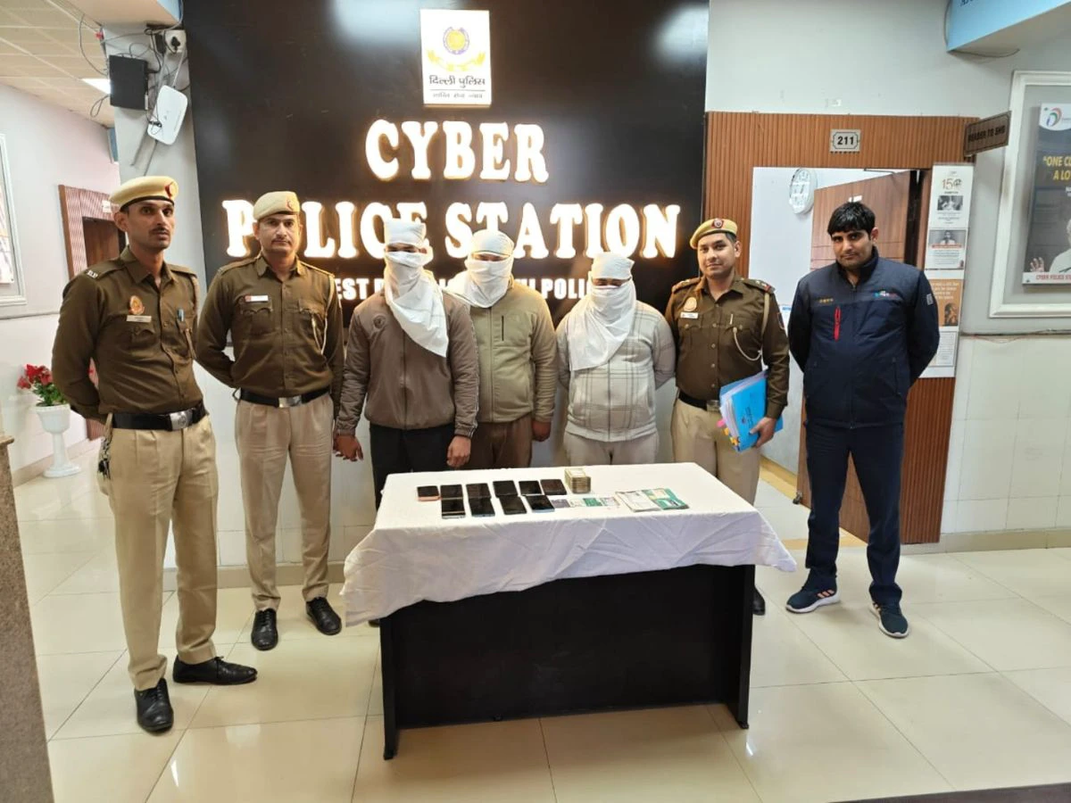 Delhi Police bust Rs 8 crore cyber fraud | Dailyhunt