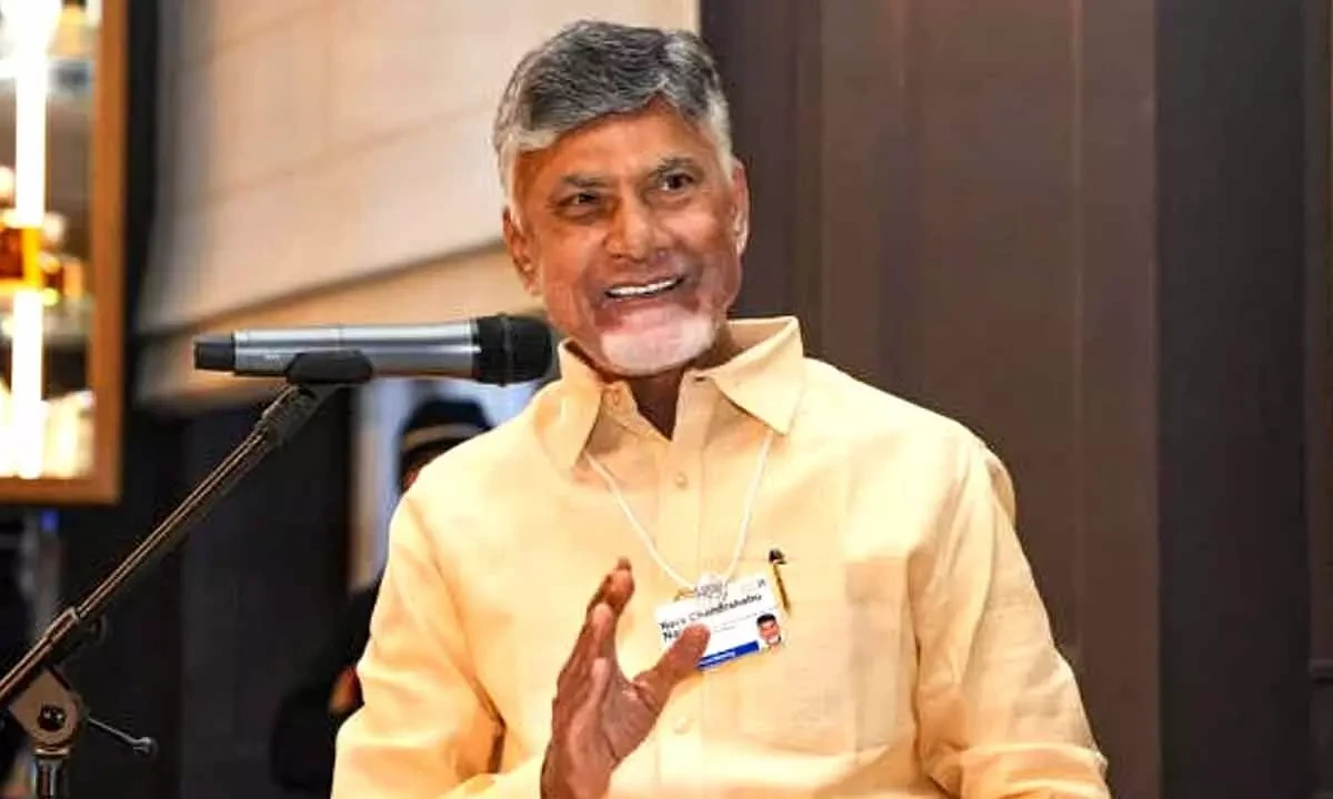 Naidu sets 1 crore participation target for Yogaandhra | Dailyhunt