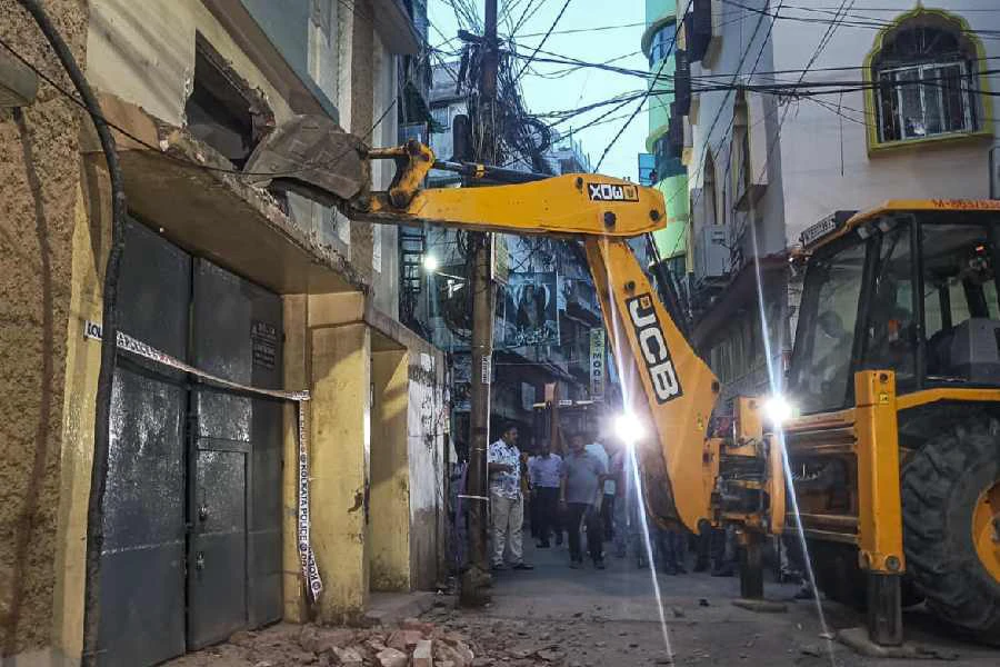 Calcutta High Court stays KMC demolition notice issued for a building ...