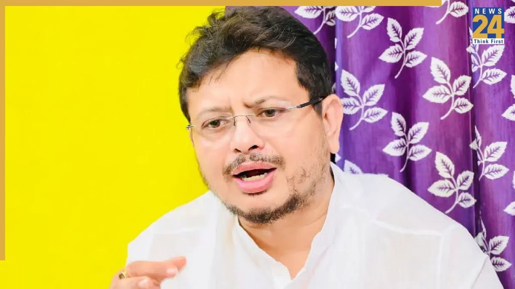 Expelled TMC MLA Ritabrata Banerjee hits back at Riju Dutta's coup ...