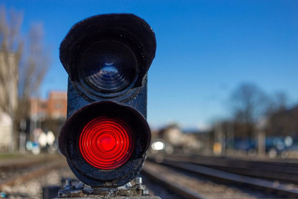 Prayagraj To Deploy AI Traffic Signals At 229 Intersections To Cut ...