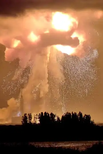 Blue Origin explosion 'huge setback for everyone in space community ...