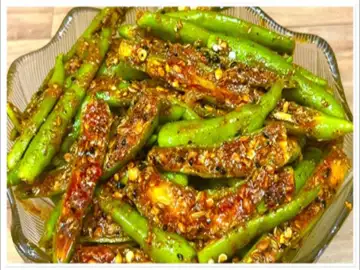 Chatpata Corner: No more hassle of sun drying, make spicy green chilli ...