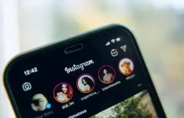 Can you really see who rewatched your Instagram Story? New Instagram ...