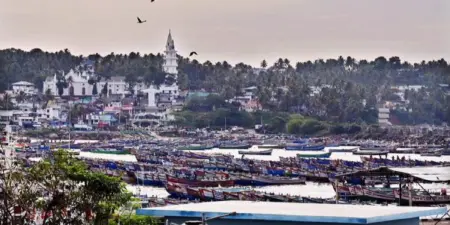 52 day trawling ban In Kerala from today midnight | Dailyhunt