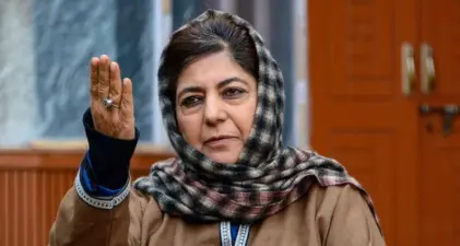 Allow Muharram processions, free PSA detainees: Mehbooba | Dailyhunt