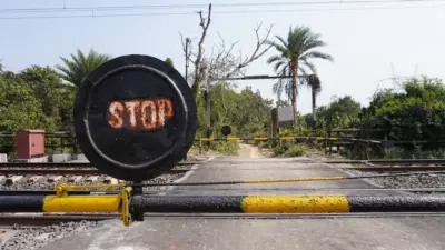 Maharashtra launches mission to eliminate railway level-crossings; 65 ...