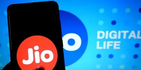Jio Platforms gets board approval for 27 Cr share sale; to file IPO ...