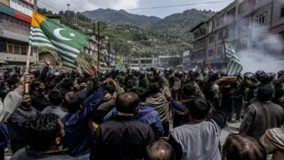 Crackdown On unarmed protesters in PoK, Independence Slogans Echo ...
