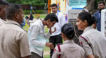 22 ലക്ഷം വിദ്യാര്‍ഥികള്‍ 5,440 സെന്ററുകള്‍, ഒരു ലക്ഷം കാമറ ..കനത്ത ...