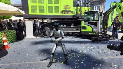 Zoomlion's Humanoid Robot Z01 Shines at KOMATEK 2026, Showcasing ...