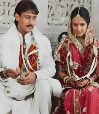 जैकी और आयशा श्रॉफ की शादी की 38वीं सालगिरह: प्यार भरे लम्हों की झलक ...