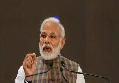 PM Modi Meets French CEOs In Paris | Dailyhunt