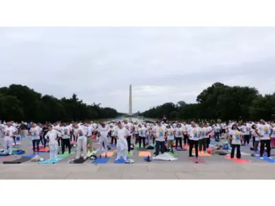 Indian Embassy hosts yoga session at Lincoln Memorial in Washington DC ...