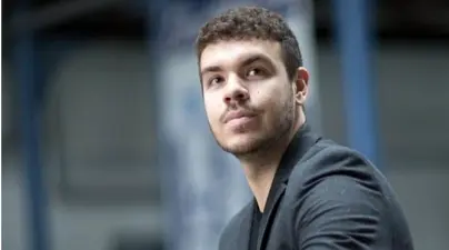 Mitchell Wakefield Is Studying the Behavioral Edge Between Engagement ...