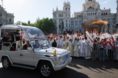Open-air Mass: More than a million line Madrid streets to see Pope Leo ...