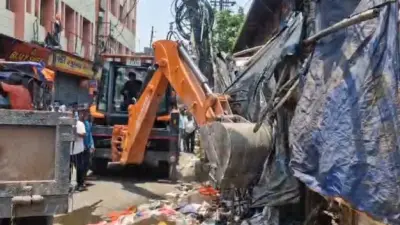 হাটন রোডে উচ্ছেদ অভিযান, জীবিকা হারিয়ে অনিশ্চয়তায় বহু ব্যবসায়ী ...