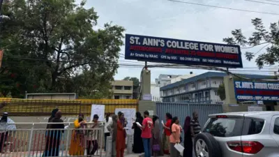 Parents grapple with stress as their students write NEET again | Dailyhunt