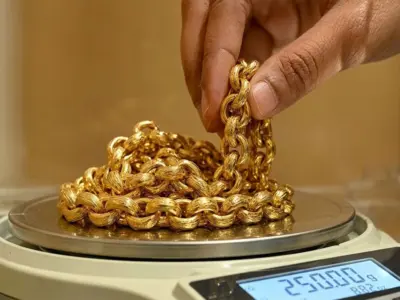 Know Before You Pledge: Bajaj Finance's Gold Loan Calculator Gives ...