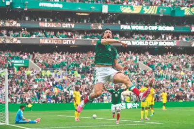 Mexican wave sweeps SA | Dailyhunt