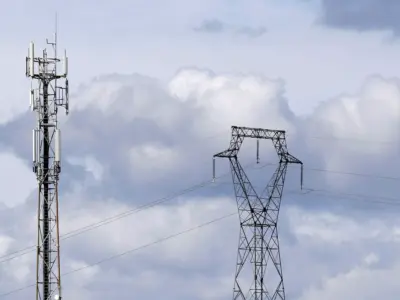 India's internet base crosses 1,092 million in Jan-Mar 2026; broadband ...