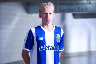 Porto beats Liverpool to sign Europe's new Martin Odegaard prodigy at ...
