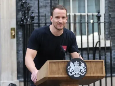 Who is the 'Hot Podium Guy' Stealing the UK PM's Spotlight? 42-Year-Old ...