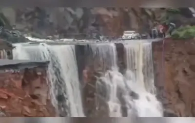 Major landslide forces closure of Shillong-Dawki road in Meghalaya ...