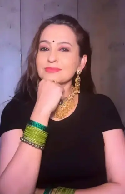 क्या है स्मिता बंसल का नया ओटीटी सफर? जानें 'द पिरामिड स्कीम' के बारे ...