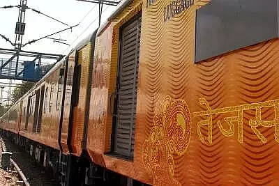 Tejas Rajdhani Guard Critically Injured as Miscreants Pelt Stones at ...