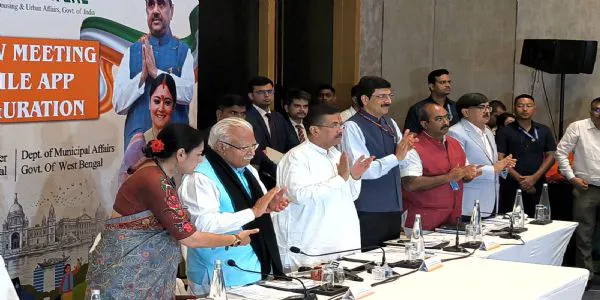 Union Minister Manohar Lal Launches Swachha App in West Bengal ...