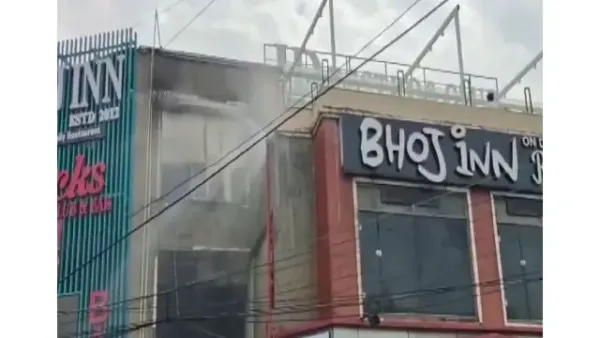 Fire Breaks Out at Bhopal Restaurant in Madhya Pradesh, Goods Worth ...
