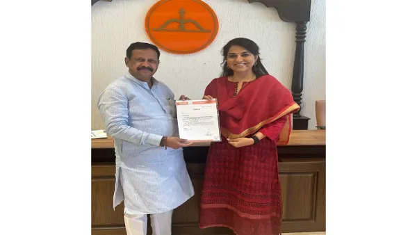 Maharashtra: Shiv Sena leader Shaina NC appointed party's In-Charge ...