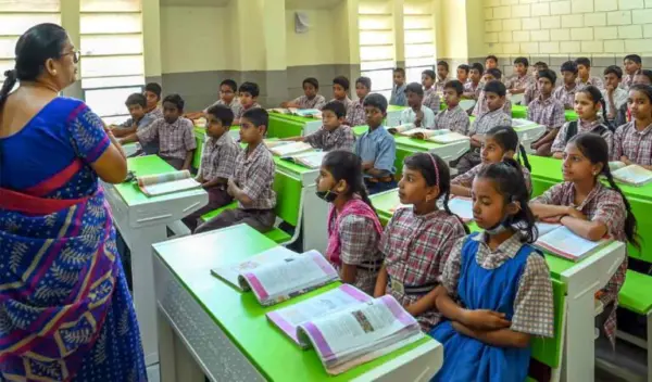 Teachers warn of RTE violation as CM Revanth proposes mass school ...
