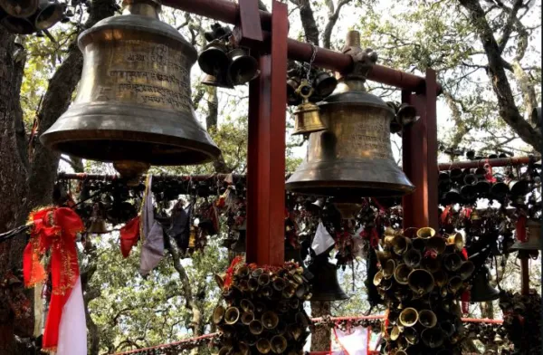 ମାମୁଲି ଘଣ୍ଟି ବଦଳାଇପାରେ ଆପଣଙ୍କ ଭାଗ୍ୟ, ପୂଜା ସମୟରେ କରନ୍ତୁ ଏହି କାମ | Dailyhunt
