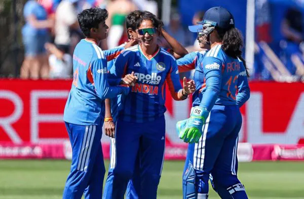 Harmanpreet Kaur Reaches 4000 T20I Runs, Becomes Second Indian Woman to ...