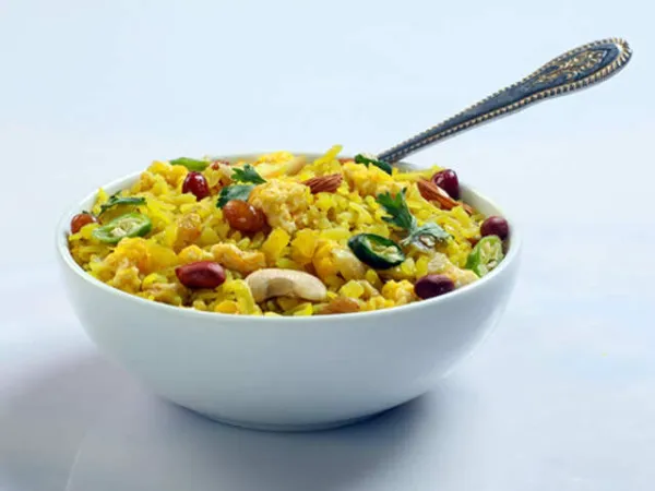 8 Ways to Sneak More Protein Into Your Standard Morning Poha | Dailyhunt