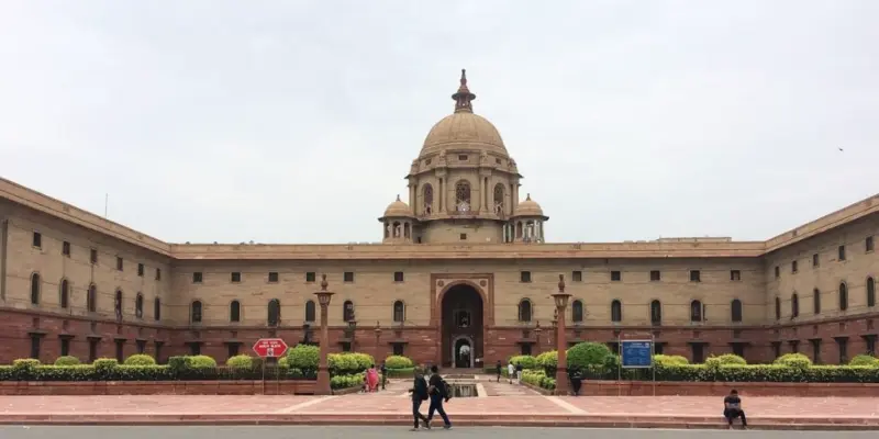 Govt Orders Inquiry Into CBSE's OSM Procurement Process, Transfers Top ...