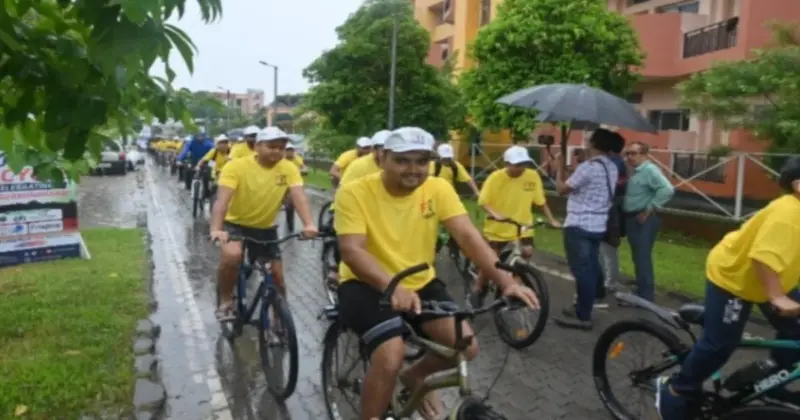 Raksha Khadse Leads CWG 2030 Fit India Cycling Event In Guwahati ...