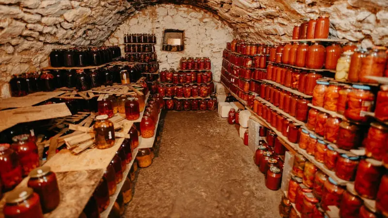 Food burial: The ancient Celtic method of preservation that we still ...