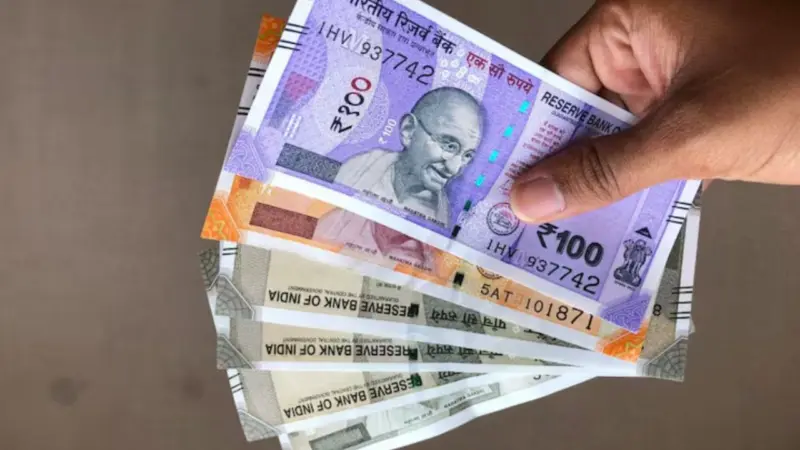 India Considers Plastic Banknotes: Durable, hygienic, and counterfeit ...