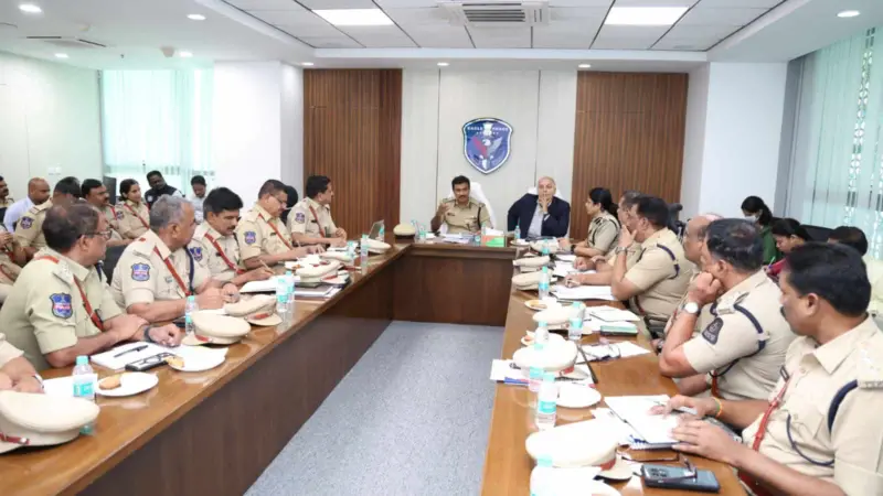Entire police force must collaborate to eradicate drugs: Telangana DGP ...