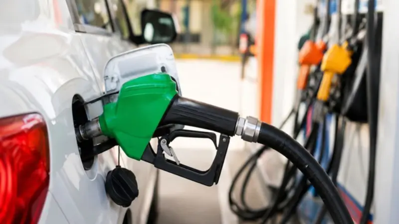 Govt cuts export duties on petrol, diesel, ATF from June 1; keeps ...