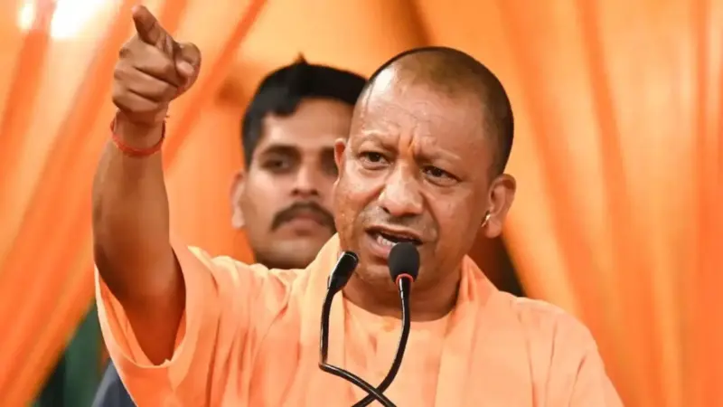 मुख्यमंत्री योगी आदित्यनाथ ने मऊ में विकास परियोजनाओं का उद्घाटन किया ...