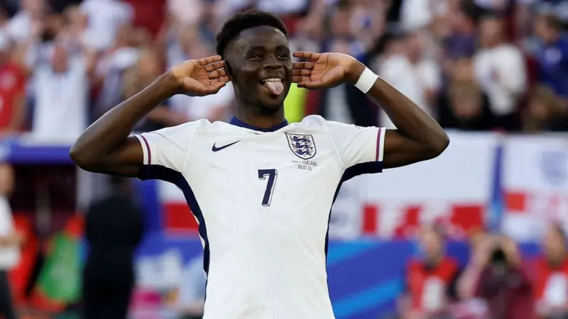 Bukayo Saka Praises England Team's Balance and Strength | Dailyhunt