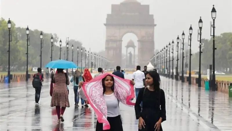 Delhi gets rain relief after scorching heat; IMD predicts thunderstorms ...