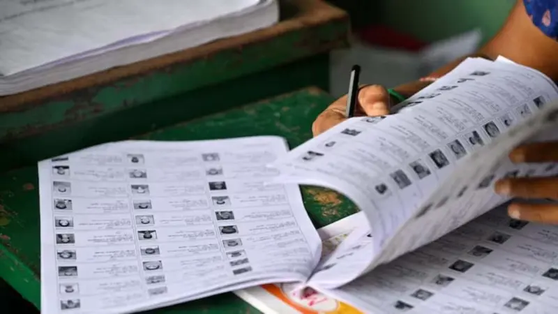 Voter list freeze soon ahead of SIR in Hyderabad, Telangana districts ...