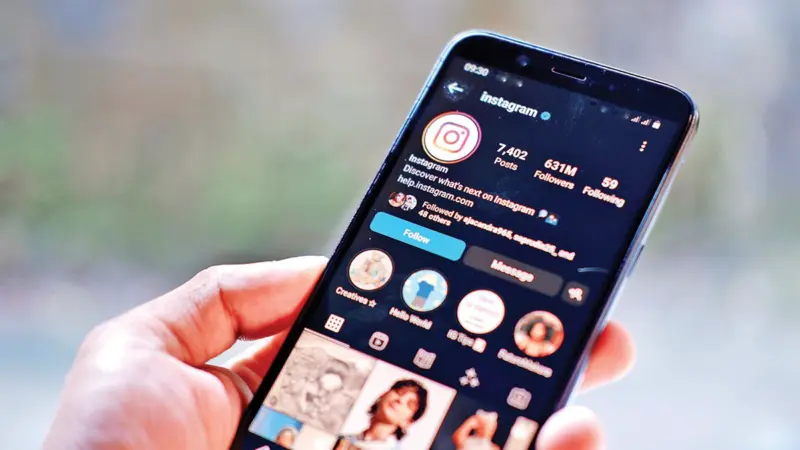 Student blackmailed using fake Insta a/c Her obscene photos uploaded ...