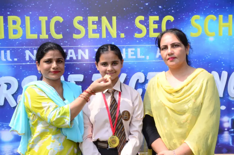 This Amritsar girl's question prompts Punjab CM to scrap PSEB's age ...